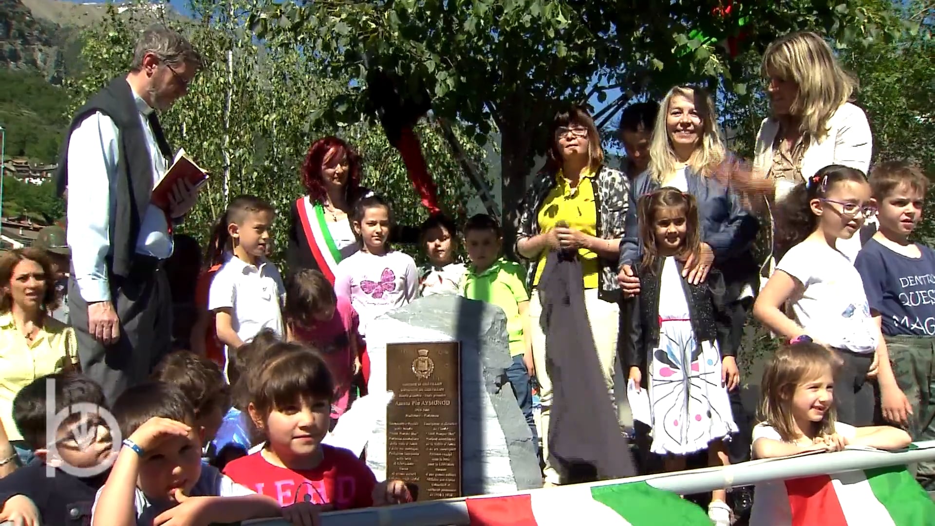 La Scuola primaria di Châtillon intitolata ad Amato Pio Aymonod - bobine.tv