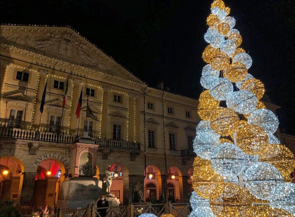 Il Natale 2020 ad Aosta - bobine.tv