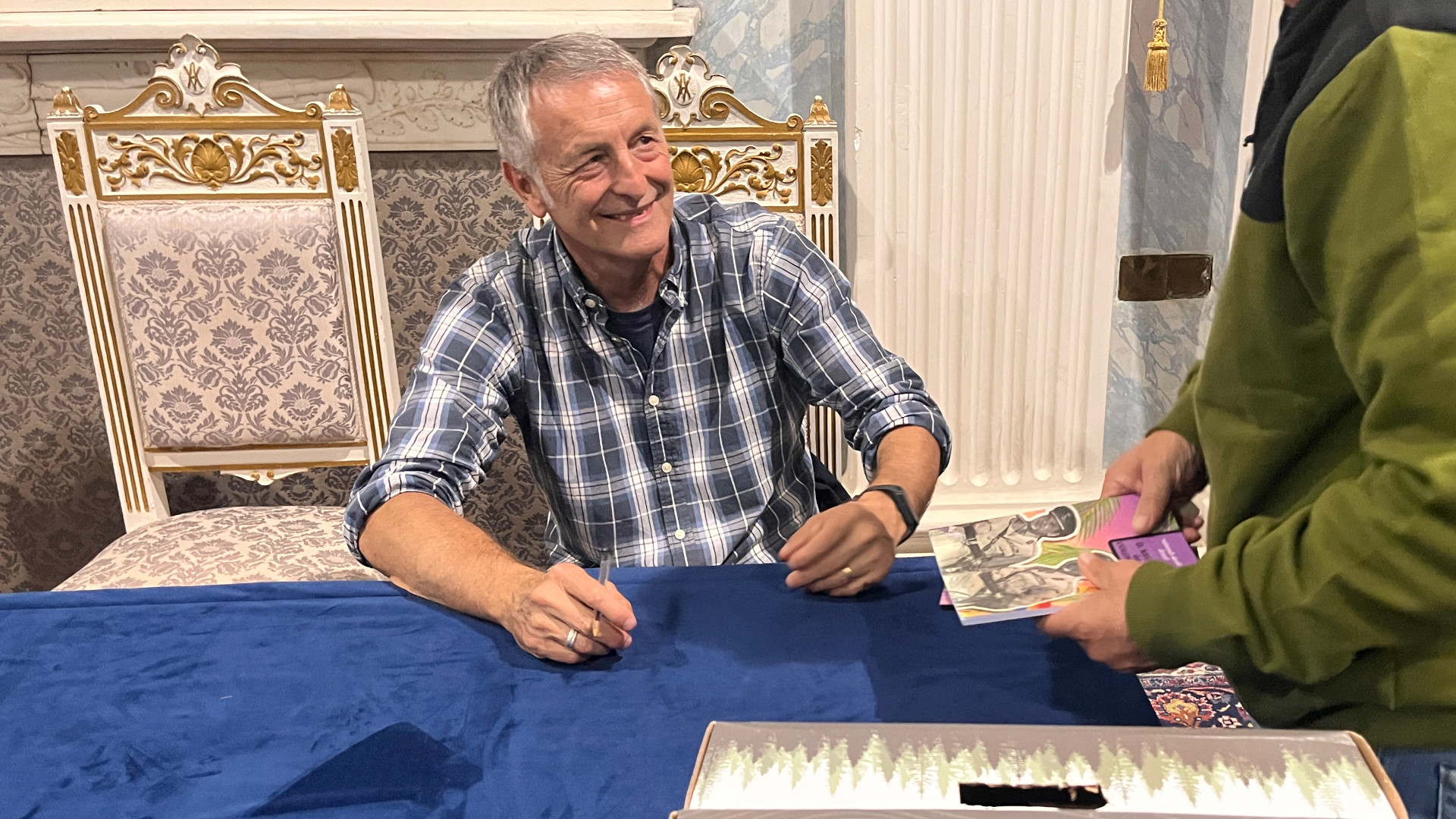 Il regime dei colonnelli, il libro di Raimondo Donzel - bobine.tv